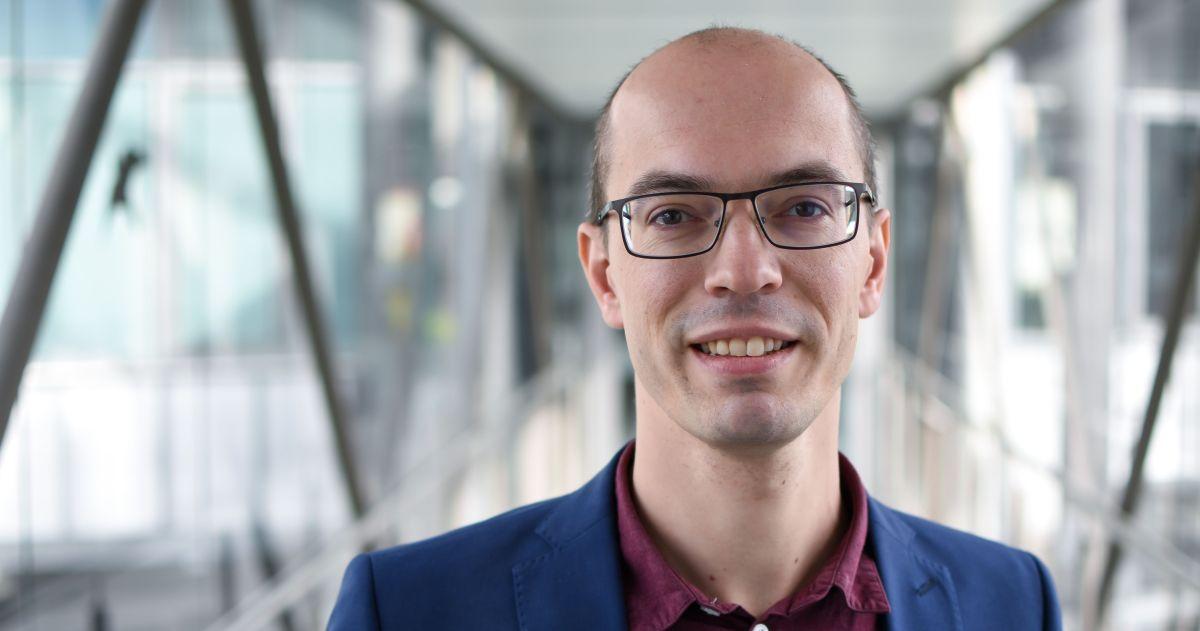 Bayreuth professor receives the Laudise Medal